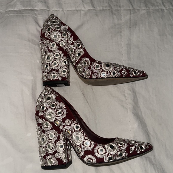 Tory Burch | Shoes | Tory Burch Francesca Embroidered Pumps | Poshmark